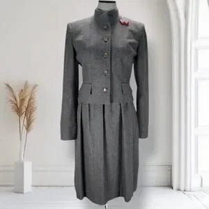David Hayes | Jackets & Coats | Vintage 8s Wool Pinstripe Skirt Suit ...
